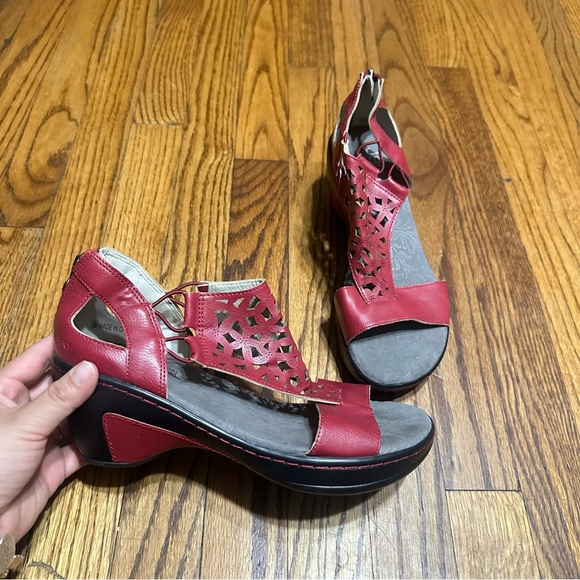 Jambu | Shoes | Jbu By Jambu Leather Wedges Size 9 | Poshmark